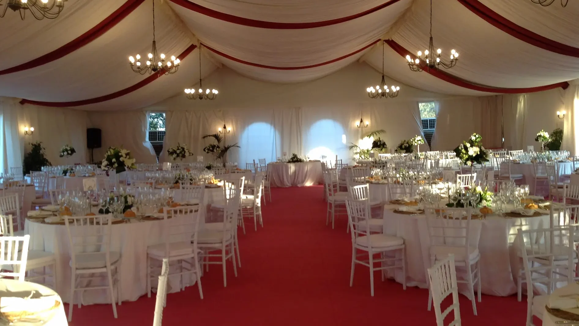 Cómo elegir una carpa para tu evento con éxito